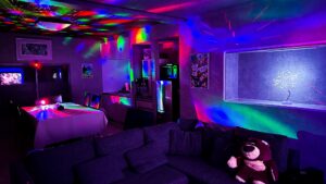 Tinkerbellプールパーティ公式ホームページ - 真夏の森に現れた、南の国への小旅行