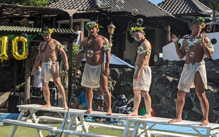 Tinkerbellプールパーティ公式ホームページ - 真夏の森に現れた、南の国への小旅行